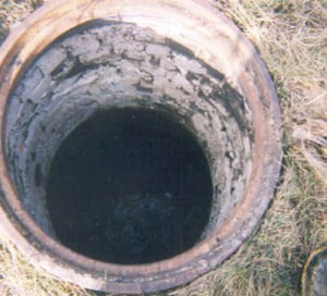 Internal Manhole Sealant | Indoor Manhole Cover | SANI-TRED